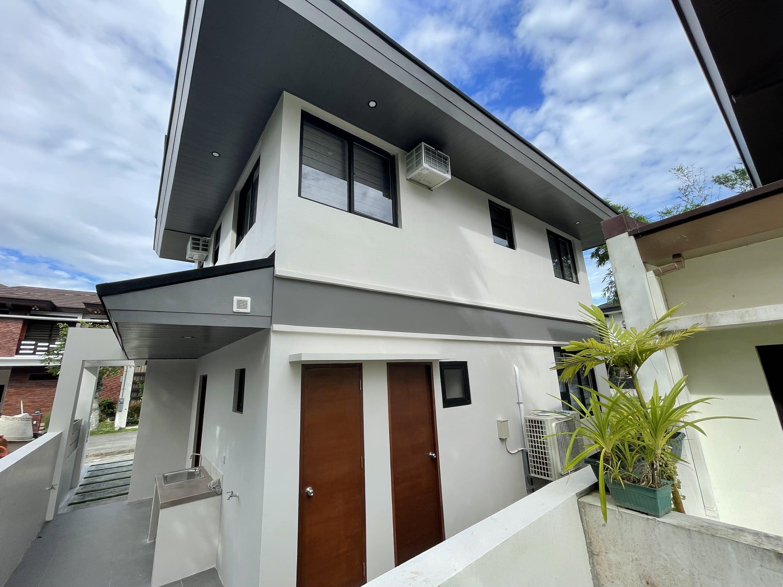 Solen Residences – Xenolith