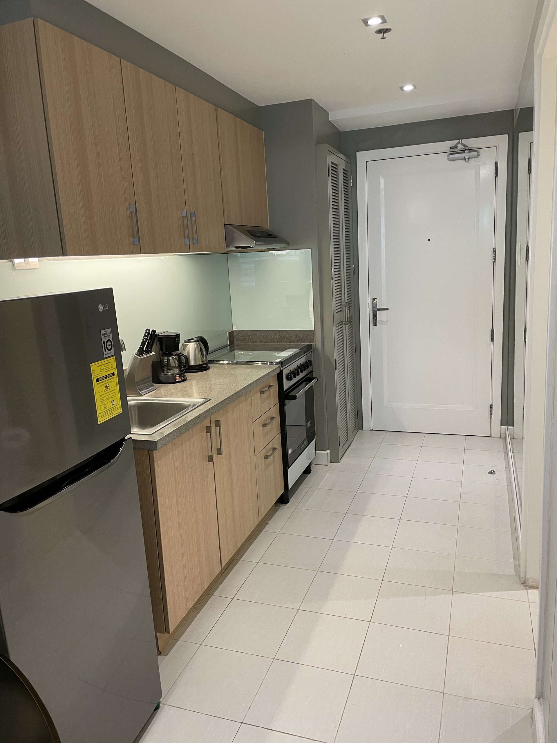 Sy Residence – The Grove – Xenolith